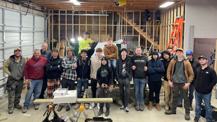 FastenMaster teams with deck builder to provide hands-on experience for ...