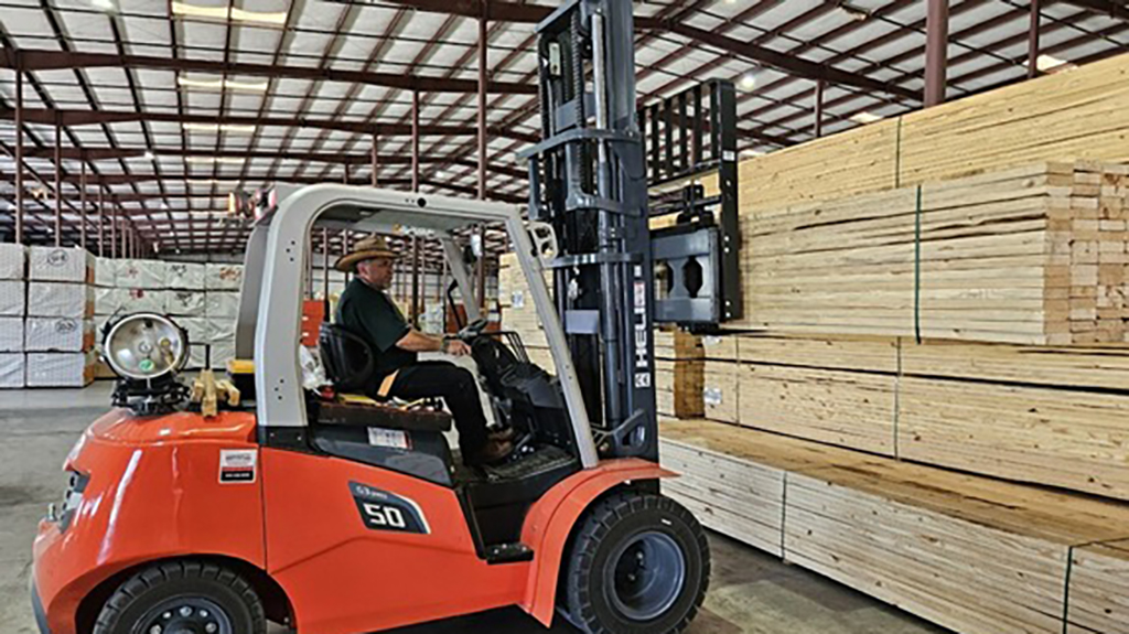Detering Company opens lumber division