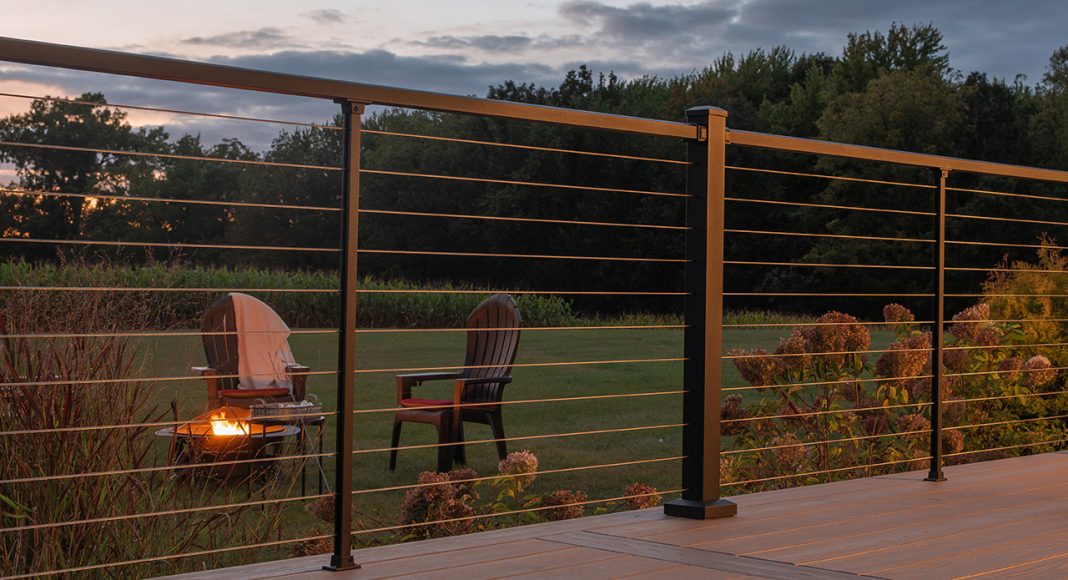 Westbury® Bella Cavo Horizontal Cable Railing