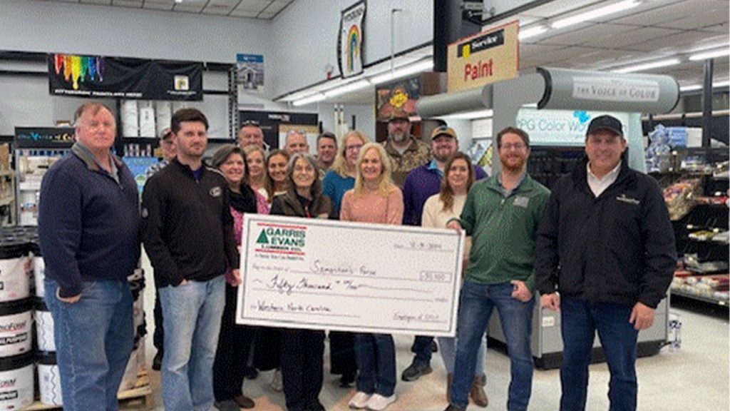 Garris Evans Lumber makes $50K donation to aid hurricane relief in ...