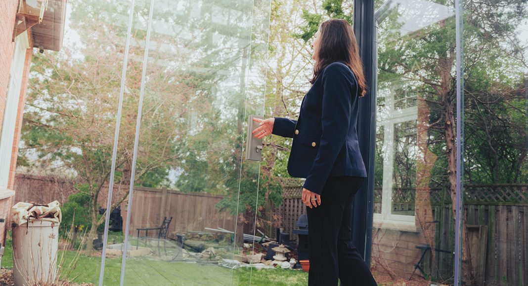 Lumon Glazing Retractable Glass Panels